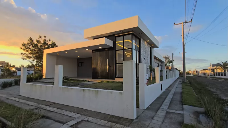 [484]CASA ALTO PADRÃO NA PRAIA DE BELA TORRES - PASSO DE TORRES - SC 3 ...
